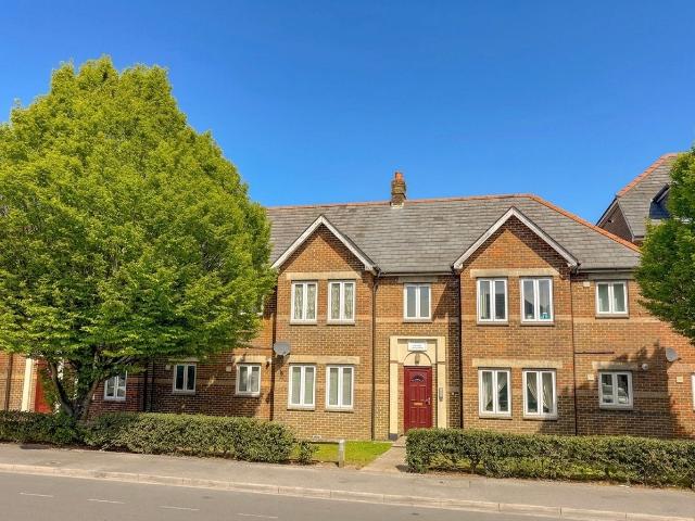 Ashley Road, Poole BH14, 2 bed flat to rent, £1,200 pcm | PrimeLocation