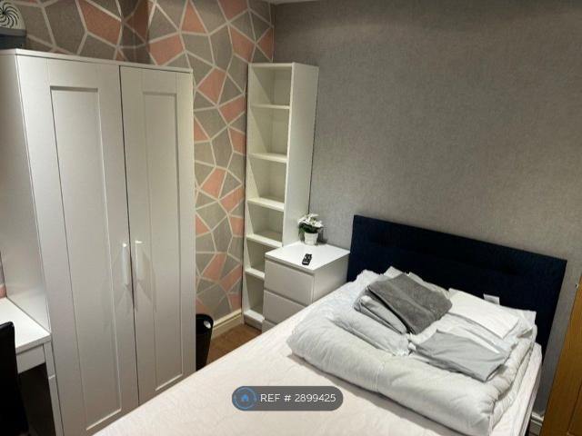Ashly Court, St. Asaph LL17, Room to rent, £600 pcm | PrimeLocation