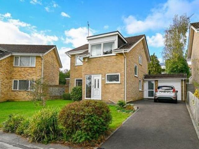 Ashmeads Close, Wimborne, 4 Bedroom Detached