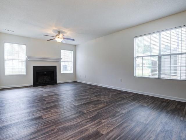 Ashmore Bridge Estates Apartment Homes 3 Bedroom Apartment for Rent at 423 W Butler Rd, Mauldin, SC 29662