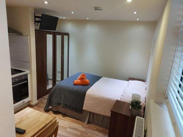 Ashmore Road, London, Greater London W9, Room to rent, £1,378 pppm | PrimeLocation