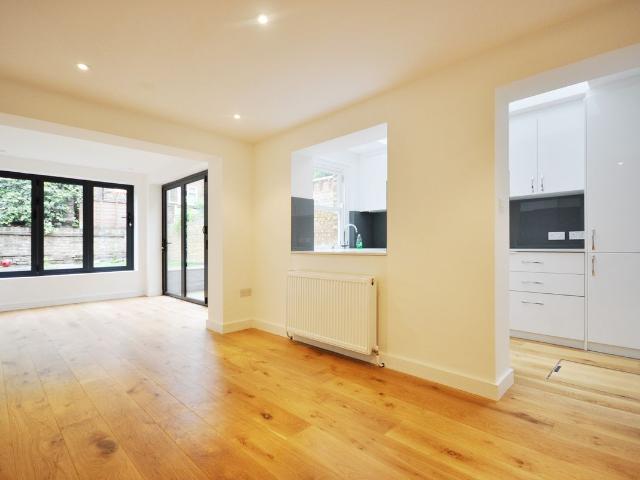 Ashmore Road, London W9, 2 bed flat to rent, £3,467 pcm | PrimeLocation