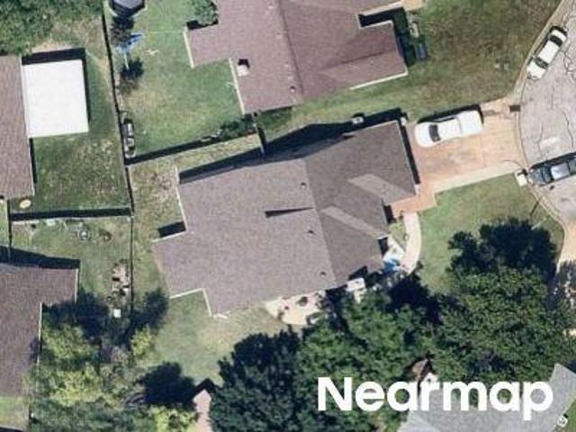 Ashmount Ln