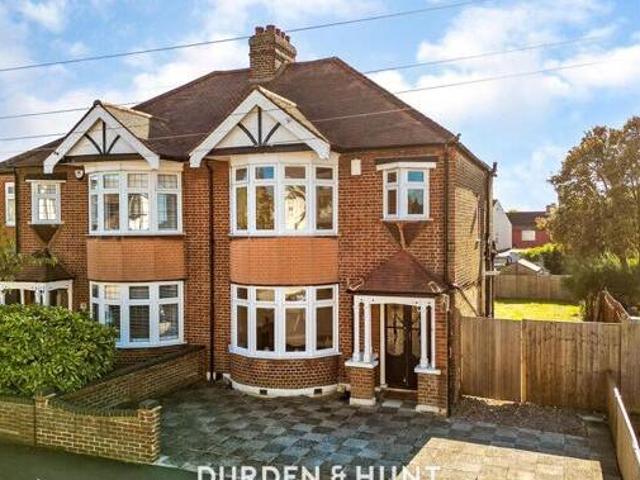 Ashmour Gardens, Romford, 3 Bedroom Semi detached