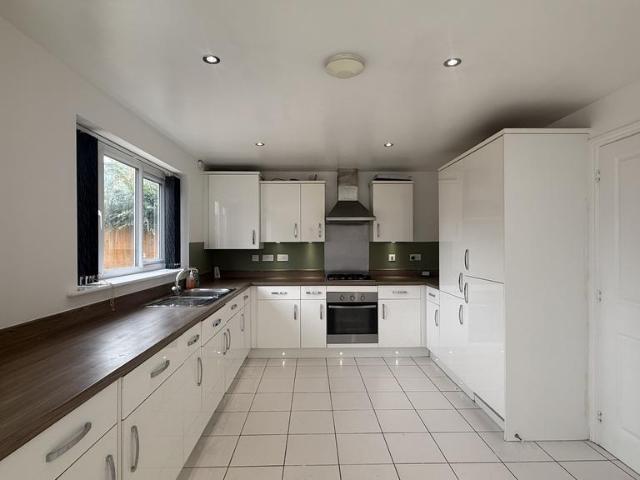 Ashover Croft, Waverley, ROTHERHAM 4 bed detached house to rent £1,550 pcm £358 pw