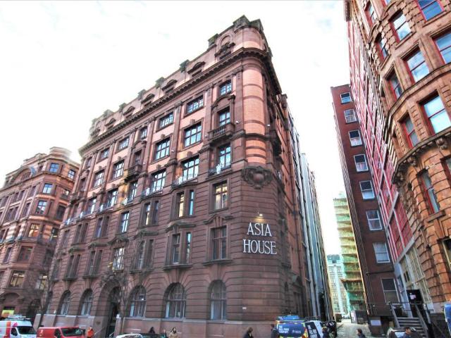 Asia House, Princess Street. 2 bed flat to rent £1,495 pcm £345 pw