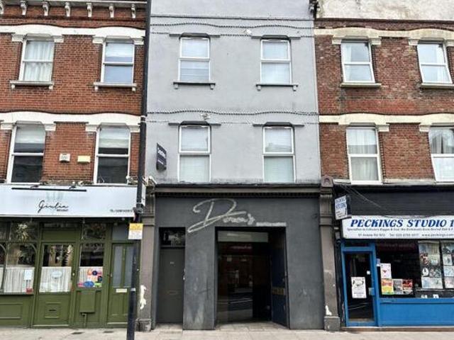 Askew Road, London, High Street Retail
