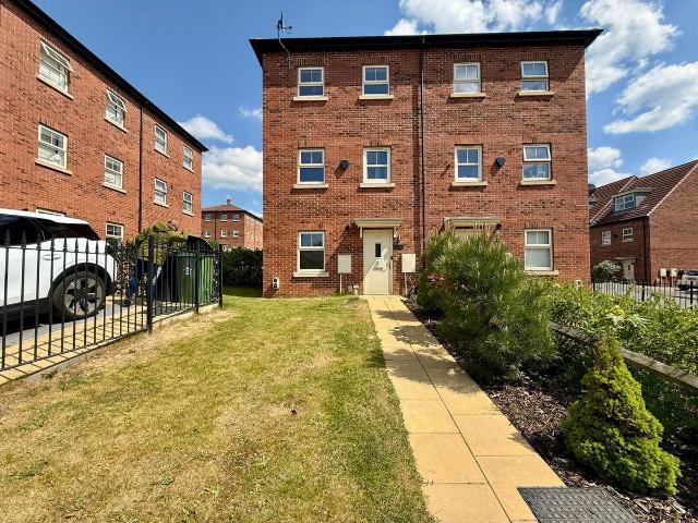 Asket Fold, Leeds LS14, 2 bed property to rent, £950 pcm | PrimeLocation