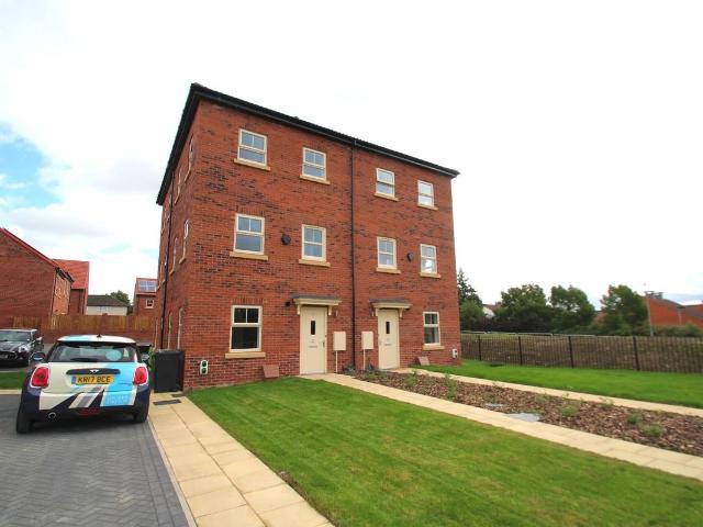 Asket Garth, Leeds, West Yorkshire LS14, 2 bed semi detached house to rent, £1,050 pcm | PrimeLocation