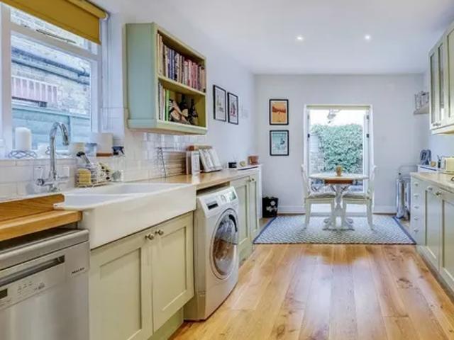 Aslett Street, London, SW18 2SA, United Kingdom | 4 bed townhouse for rent #168103559 | Rentberry
