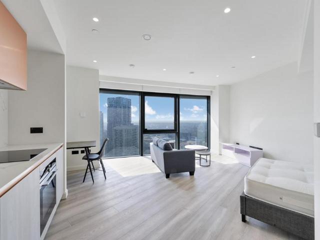 Aspen, 50 Marsh Wall, London, E22 Studio to rent £2,297 pcm £530 pw