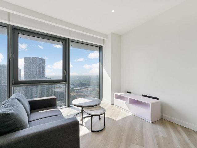 Aspen, 50 Marsh Wall, London, E22 Studio to rent £2,349 pcm £542 pw