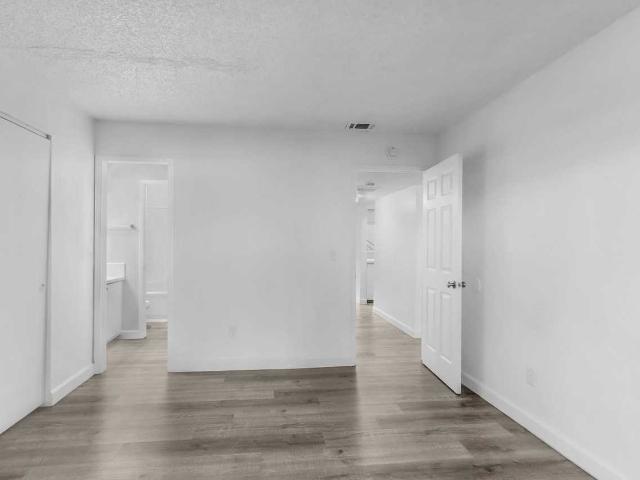 Aspen Village 1 Bedroom Apartment for Rent at 5110 El Camino Ave, Carmichael, CA 95608