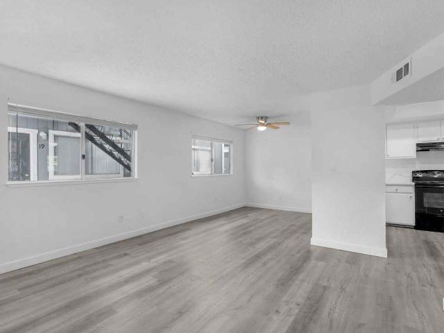 Aspen Village 2 Bedroom Apartment for Rent at 5110 El Camino Avenue, Carmichael, CA 95608