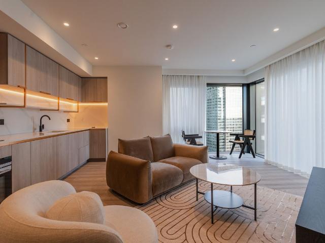 Aspen, Canary Wharf, London E14, 1 bed flat to rent, £3,055 pcm | PrimeLocation