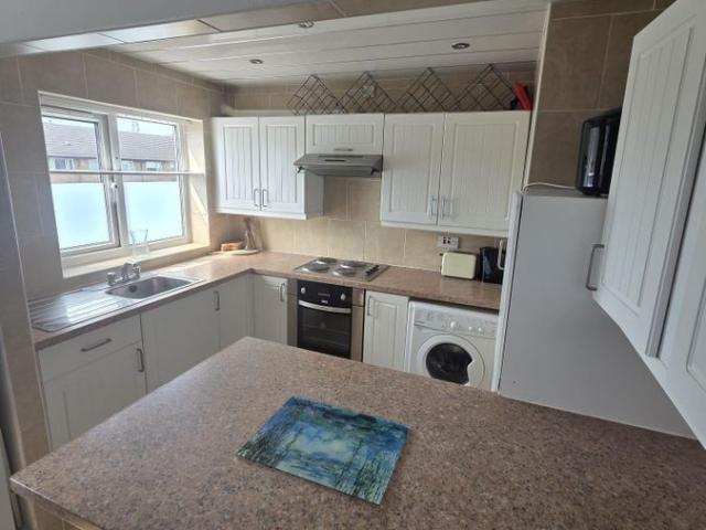 Aspen Close, Kirkby, Liverpool L33, 2 bed flat to rent, £700 pcm | PrimeLocation