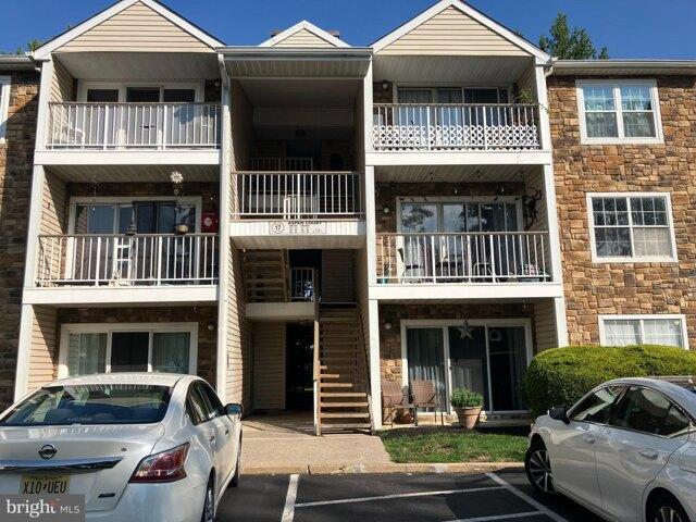 Aspen Ct, Hamilton, Condo For Sale