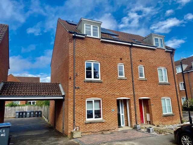 Aspen Drive, Whitfield, Dover CT16, 5 bed semi detached house to rent, £1,495 pcm | PrimeLocation