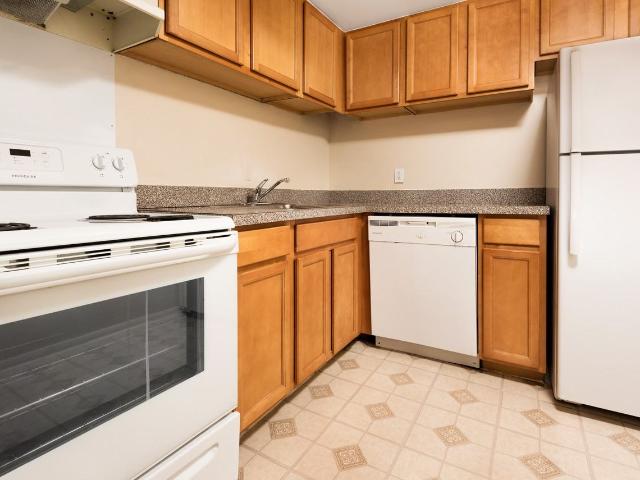 Aspen Grove Apartment Homes 2 Bedroom Apartment for Rent at 120 E Street Rd, Warminster, PA 18974