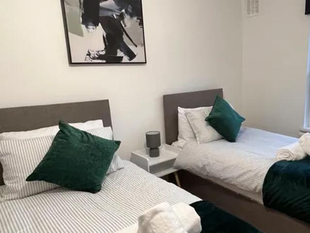 Aspen Green, London, DA18 4HU, United Kingdom | 3 bed apartment for rent #160130455 | Rentberry