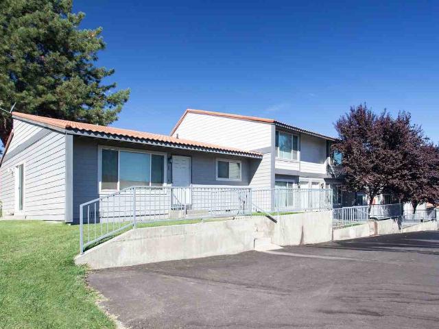 Aspen Hills Apartments 3 Bedroom Apartment for Rent at 803 S Olympia St, Kennewick, WA 99336