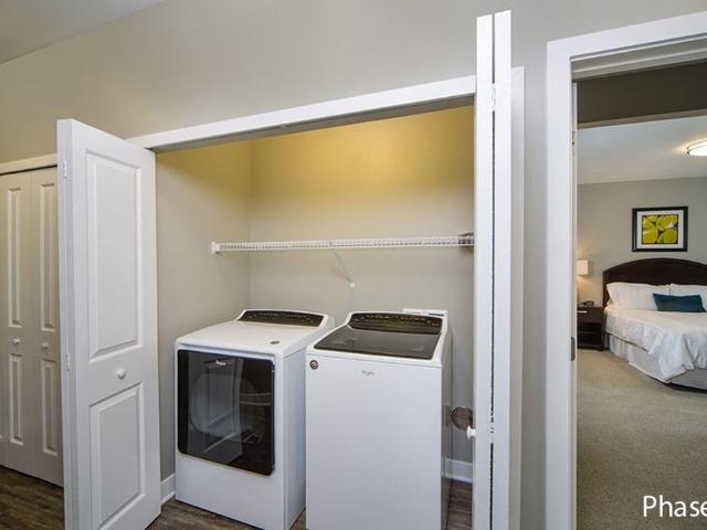Aspen Lakes 2 Bedroom Apartment for Rent at 1701 Knapp St Ne, Grand Rapids, MI 49505 Creston
