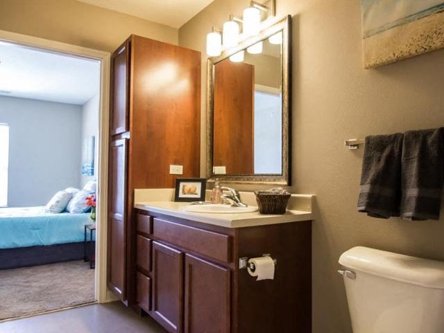Aspen Lofts/West 1 Bedroom Apartment for Rent at 11025 M St, Omaha, NE 68137