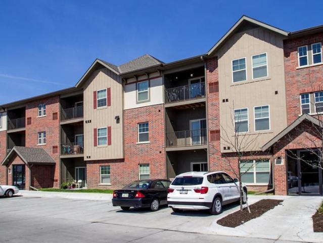 Aspen Lofts/West 2 Bedroom Apartment for Rent at 11025 M St, Omaha, NE 68137