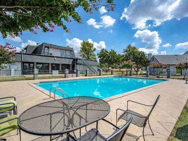 Aspen Place Apartments 3 Bedroom Apartment for Rent at 2700 Indian Creek Blvd, Oklahoma City, OK 73120