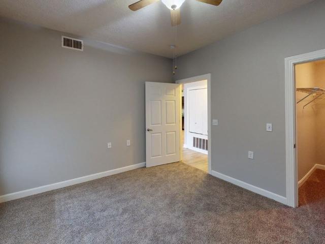 Aspenwood Apartments 1 Bedroom Apartment for Rent at 3300 Aspen Valley Cir, Louisville, KY 40241