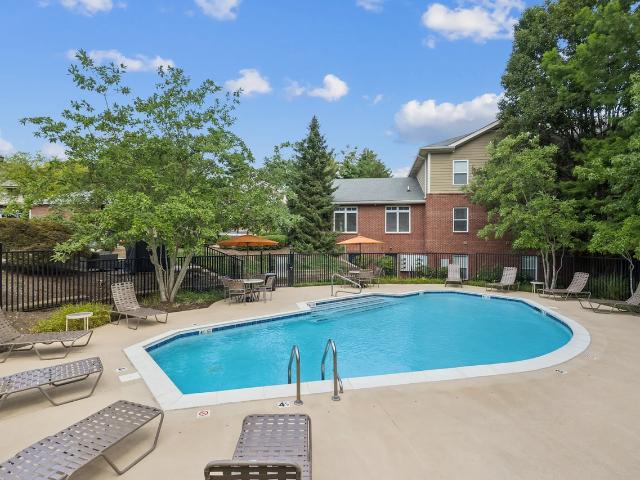 Aspenwood Apartments 2 Bedroom Apartment for Rent at 3300 Aspen Valley Cir, Louisville, KY 40241