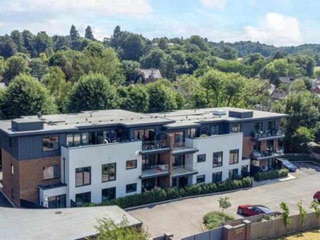 Asplands House, Asplands Close, 2 Bedroom Apartment