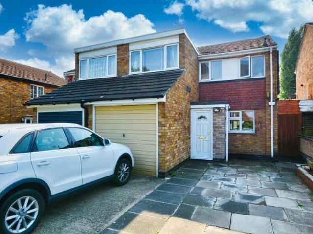Asquith Boulevard, Leicester LE2, 3 bed semi detached house to rent, £1,250 pcm | PrimeLocation