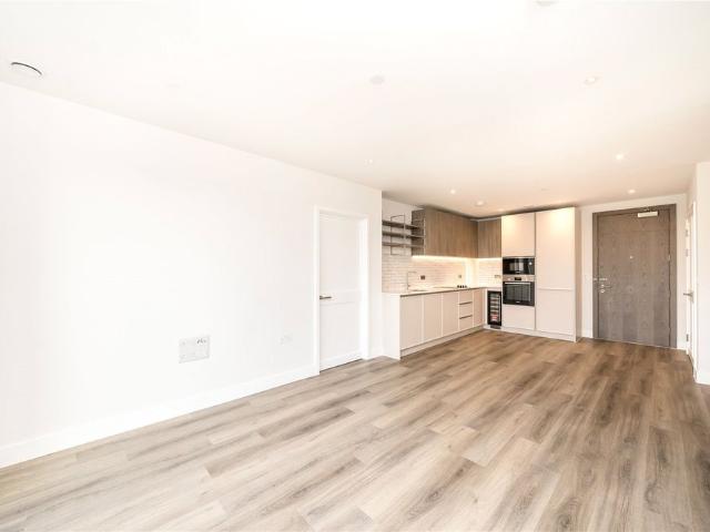 Astell Road, London, SE3 9EH