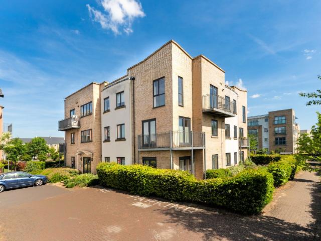 Aster Way, Cambridge CB4, 2 bed flat to rent, £1,650 pcm | PrimeLocation