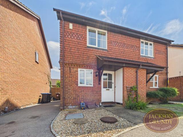 Aster Close, Abington Vale NN3, 2 bed semi detached house to rent, £1,100 pcm | PrimeLocation