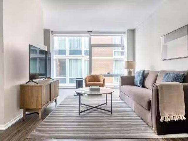 Aston, 200 E Illinois St, Streeterville 1 Bedroom 1 Bath