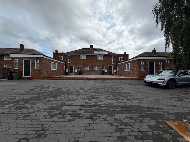 Aston Close, Bilston WV14, 1 bed flat to rent, £725 pcm | PrimeLocation