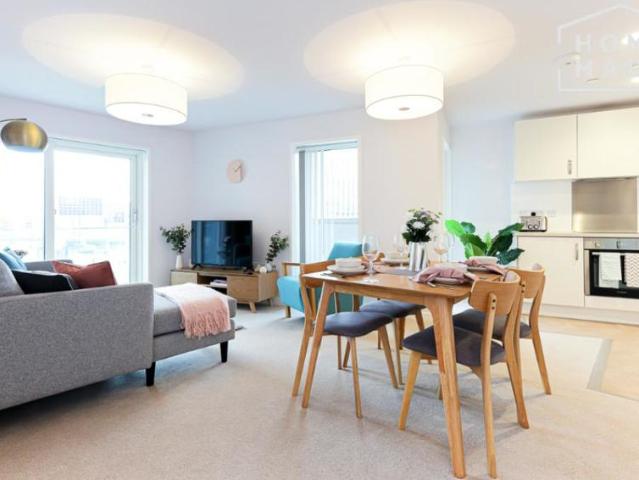 Aston Place, B1