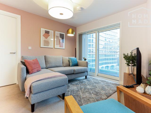 Aston Place, B1