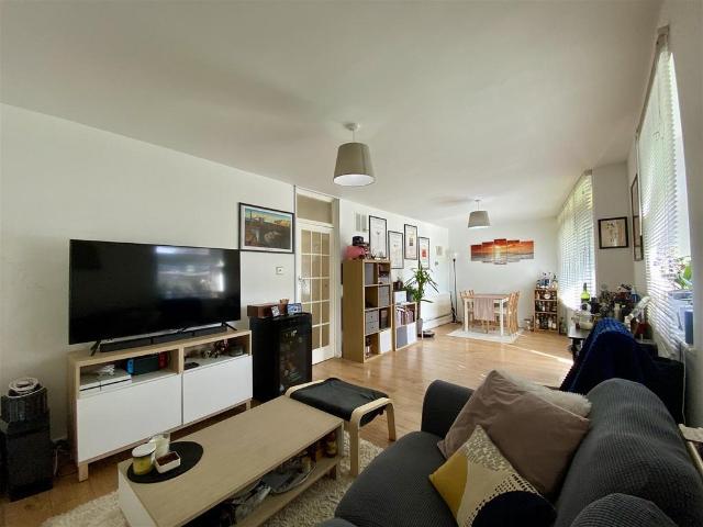 Astonville Street, London SW18 2 bed flat to rent £2,150 pcm £496 pw