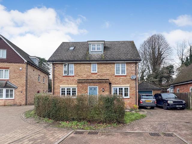 Astor Park, Maidstone ME16, 4 bed detached house to rent, £2,300 pcm | PrimeLocation
