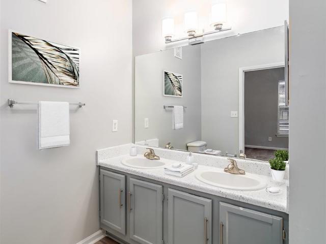 Astoria Apartments 3 Bedroom Apartment for Rent at 7070 Grelot Rd, Mobile, AL 36695 Thornhill