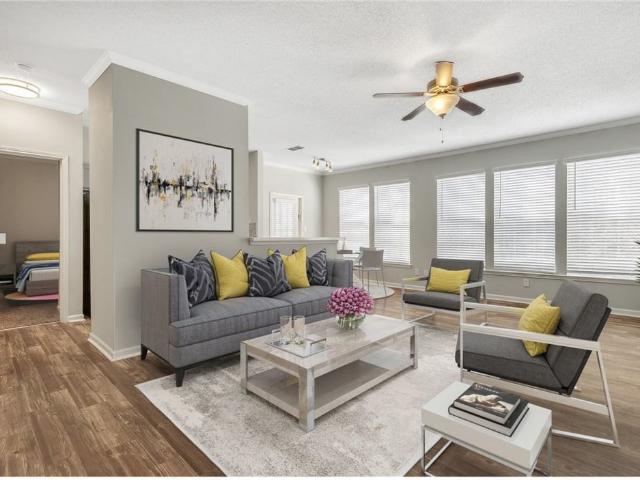 Astoria Apartments 1 Bedroom Apartment for Rent at 7070 Grelot Rd, Mobile, AL 36695 Thornhill