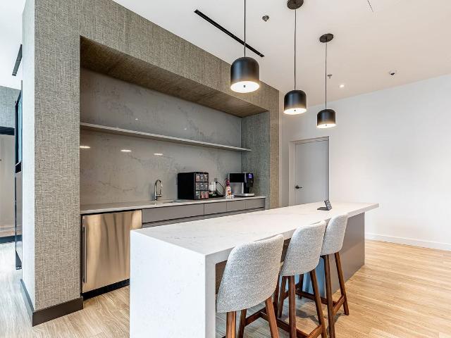Astoria Tower Studio Apartment for Rent at 8 E 9th St, Chicago, IL 60605 Loop