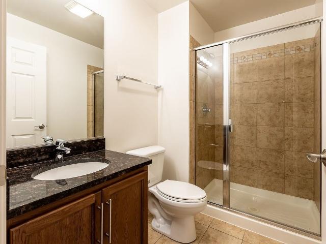 Astoria Tower Studio Apartment for Rent at 8 E 9th St, Chicago, IL 60605 Loop