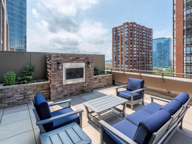 Astoria Tower 1 Bedroom Apartment for Rent at 8 E 9th St, Chicago, IL 60605 Loop