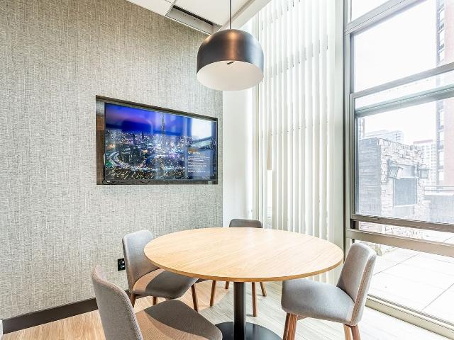 Astoria Tower 2 Bedroom Apartment for Rent at 8 E 9th St, Chicago, IL 60605 Loop