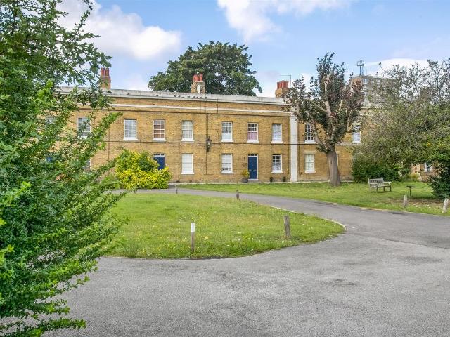 Asylum Road SE15, Studio to rent, £1,500 pcm | PrimeLocation