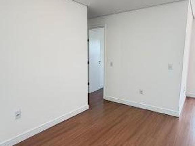 AP0369 EXCELENTE APARTAMENTO COM PLANEJADOS E VARANDA AU. 62m² JD. BARCELONA INDAIATUBA SP